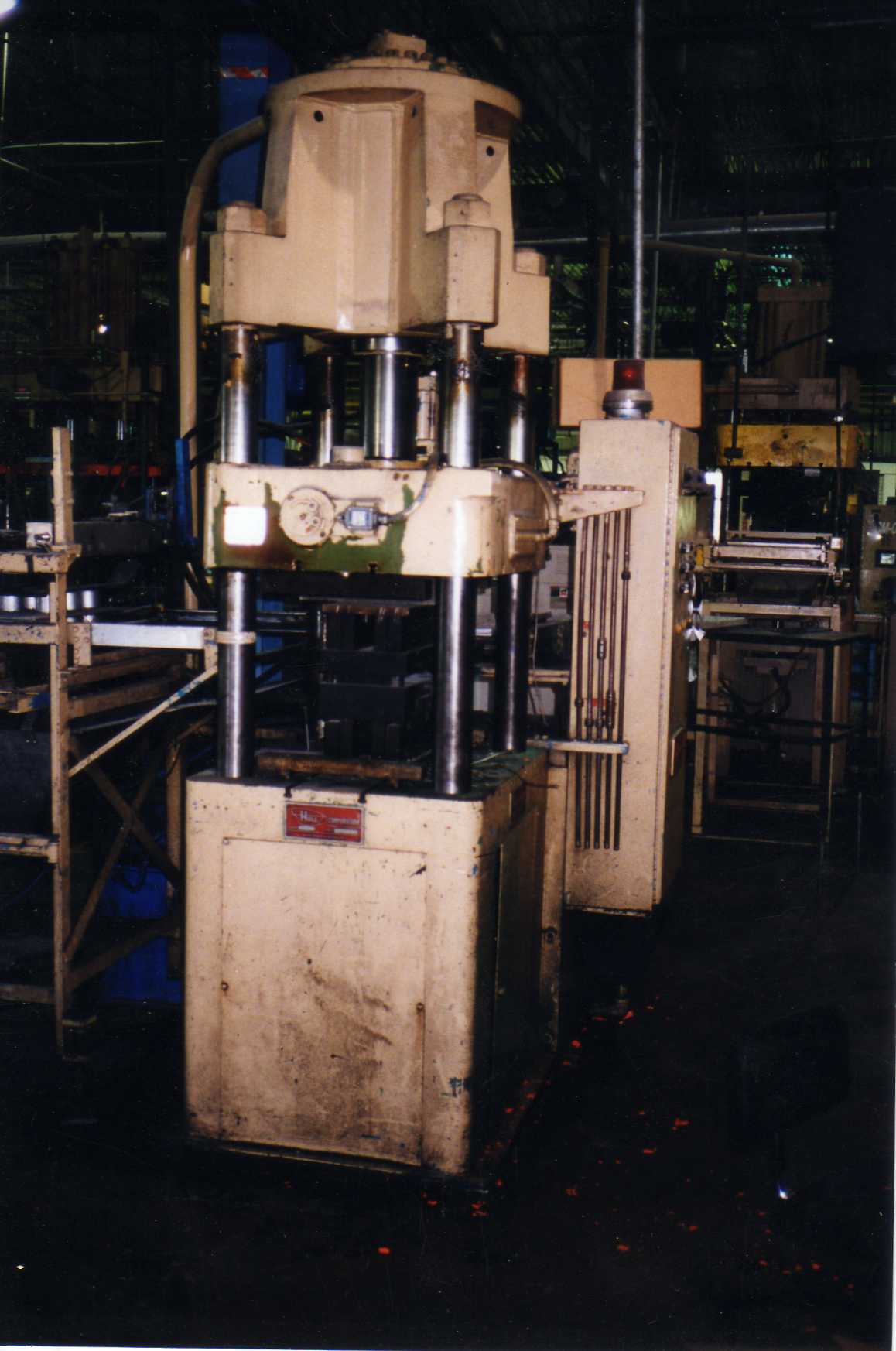 Index of /Pictures/Pictures_Remanufacturing_Hydraulic_Press/